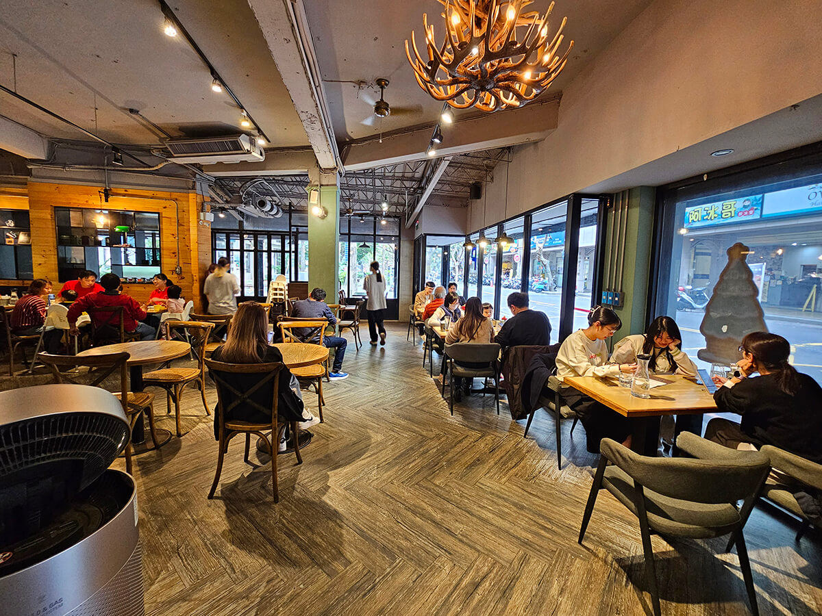 【新北美食】Antler Park 鹿角公園-土城員林街享受義式咖啡下午茶美味鬆餅 - 捲貓貪玩客