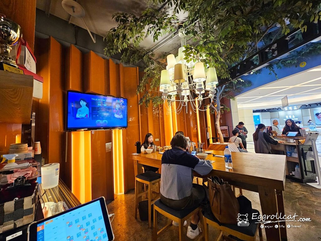【南港美食】貳樓 Second Floor Cafe｜南港車站人氣早午餐，聊天聚餐首選 - 捲貓貪玩客
